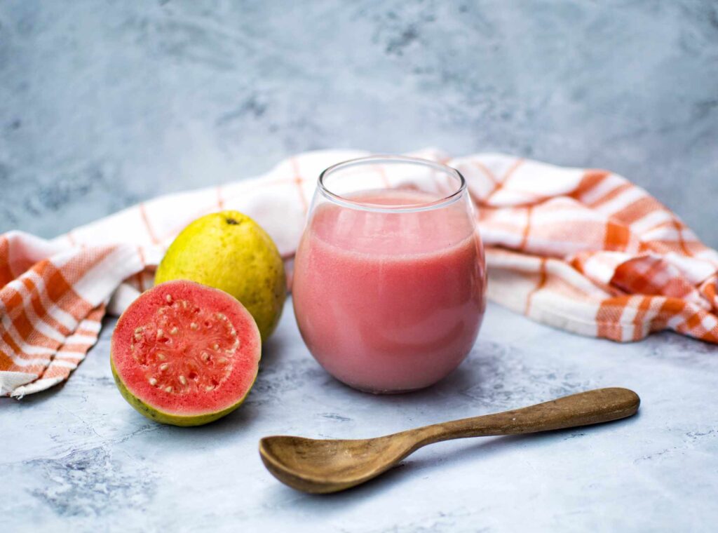 What Happens to Your Body When You Drink Guava Juice Regularly ...
