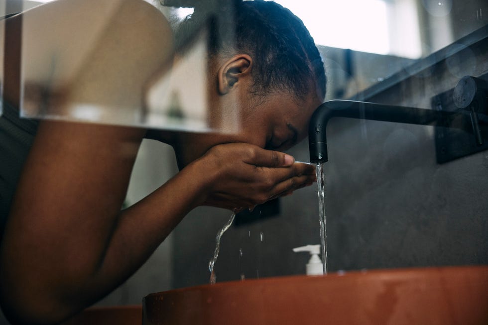 How to properly cleanse your face - Vitamin Rush